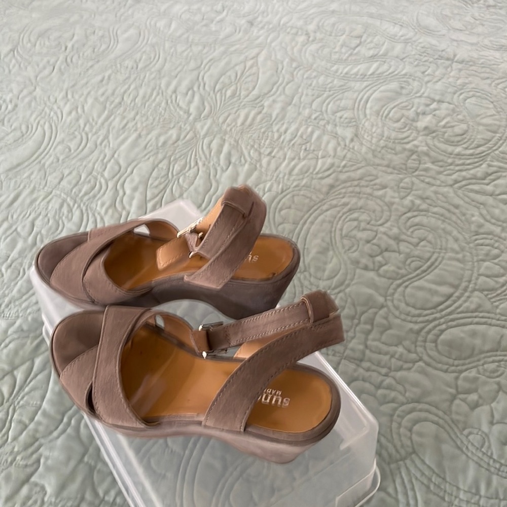 Sundance Wedge Sandals - Gem